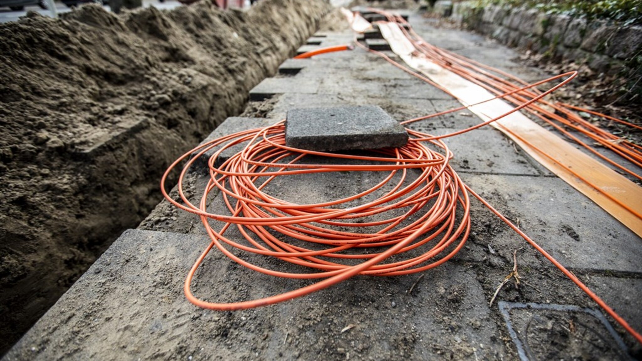 Informatie over aanleggen glasvezelnetwerk - Bo-Ex